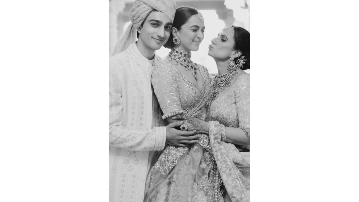 Kiara Advanis Birthday Wish For Her Mother Genevieve Advani Is All This Love In Pics